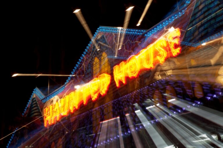 Six Flags Over Texas Fright Fest Ultimate Guide - DFW Fall Fest